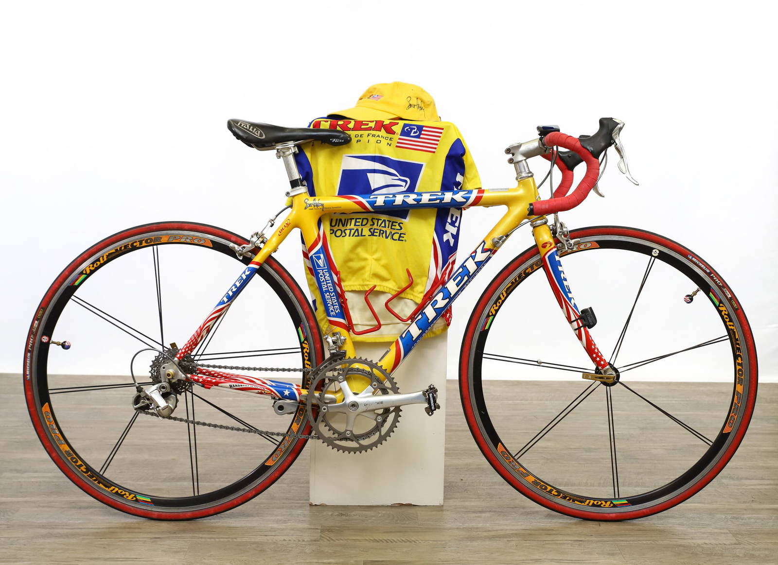 Trek Usps 2000 Lance Armstrong Signature Bicycle Auction