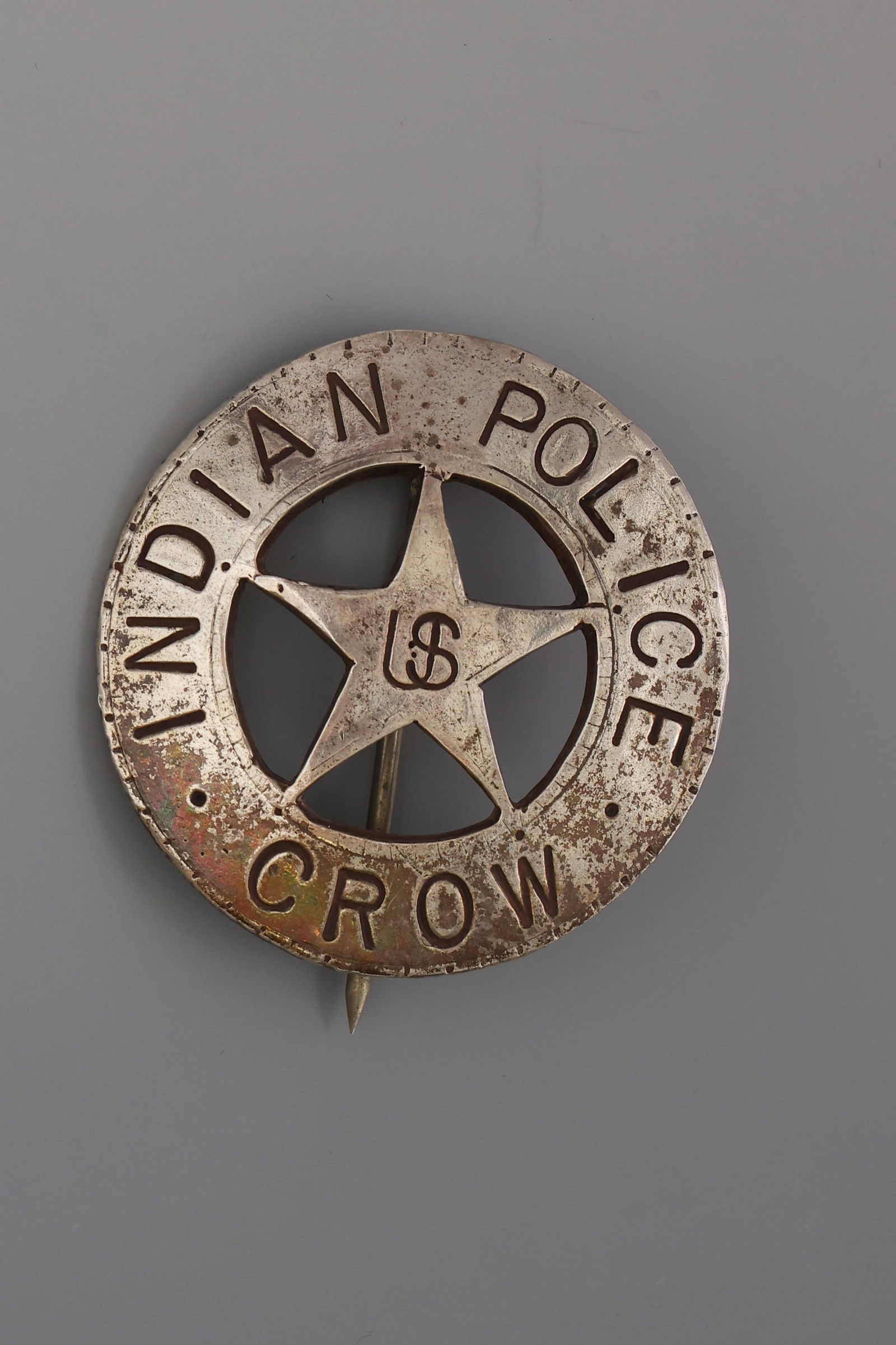 Crow Indian Police Coin Silver Badge - May 29, 2025 | Alderfer Auction ...