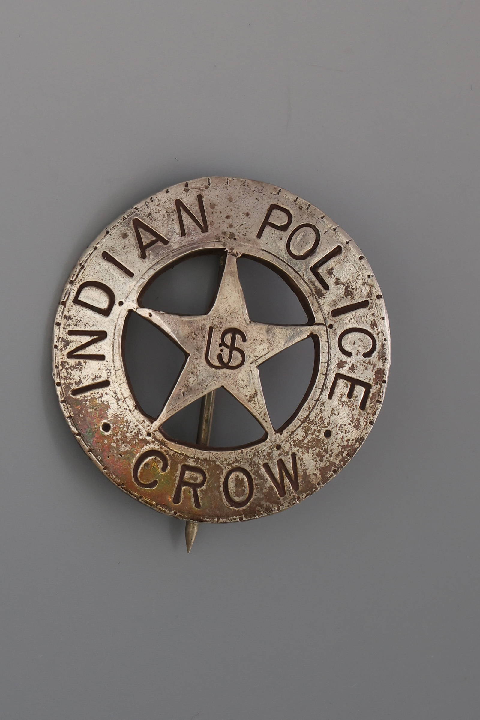 Crow Indian Police Coin Silver Badge - May 29, 2025 | Alderfer Auction ...