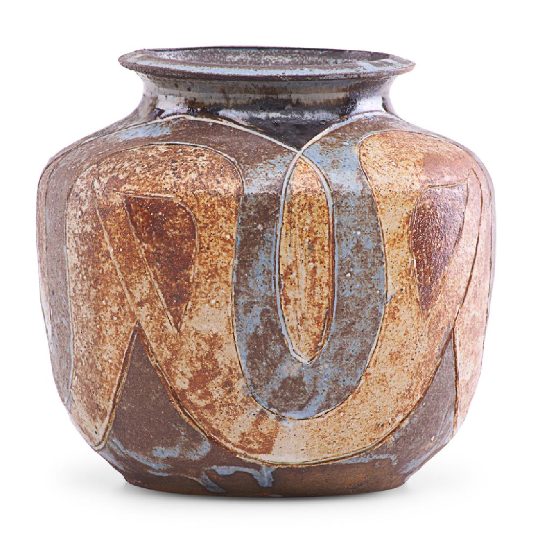 M. WILDENHAIN; POND FARM Vase - May 19, 2019 | Rago Arts and Auction ...