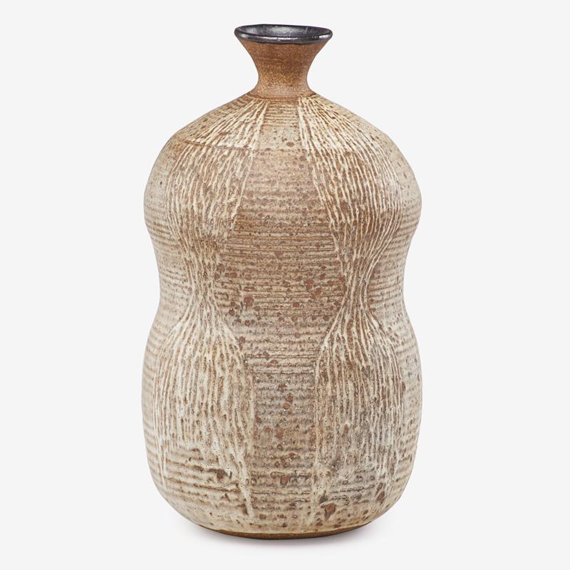 Studio Ceramics 2019-09-21 Auction - 158 Price Results - Rago Arts and ...