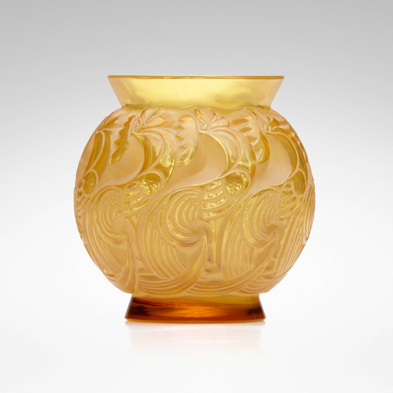 Rene Lalique, Le Mans Vase Auction