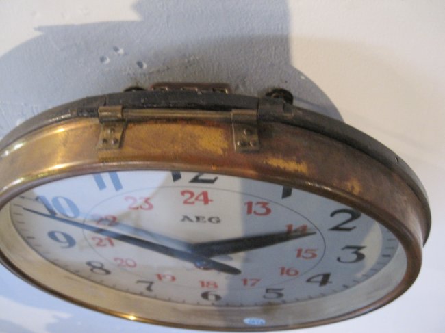 PETER BEHRENS; A.E.G. Synchron wall clock : Lot 1014