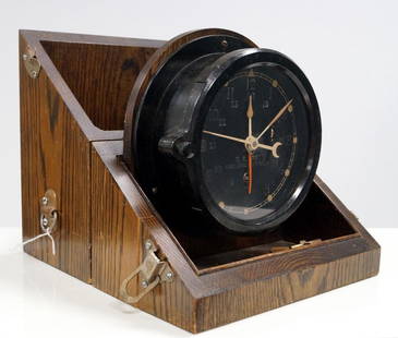 Vintage Us Army Bakelite Clock With Oak Case, Marked