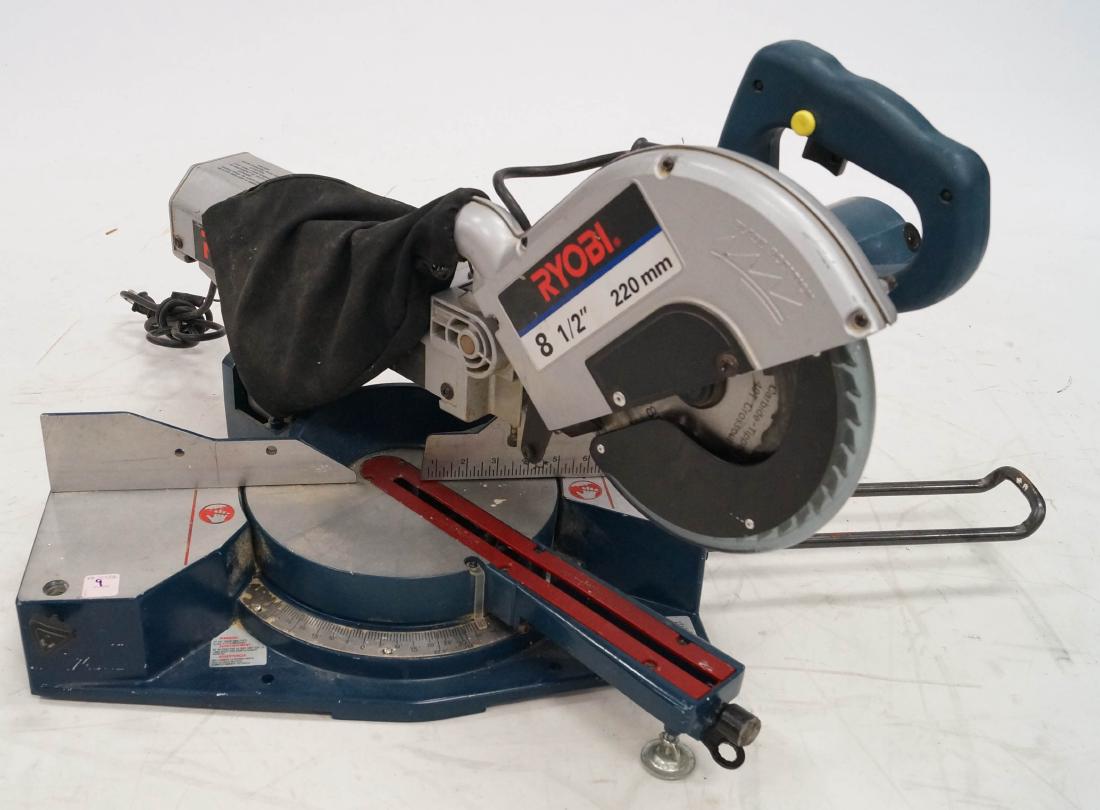 RYOBI 8 1/2" RADIAL ARM SAW