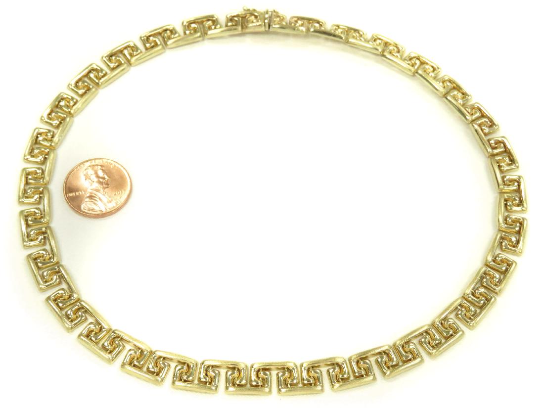14K YELLOW GOLD GREEK KEY DESIGN CHOKER NECKLACE.