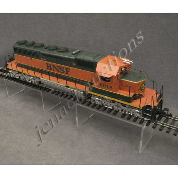 38: U.S.A. TRAINS G-SCALE SD 40-2 DIESEL LOCOMOTIVE