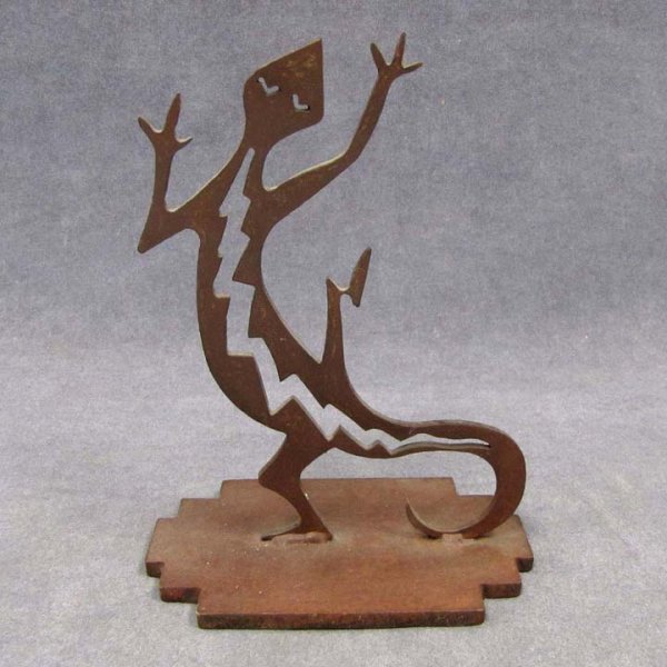 86: WROUGHT IRON PIERCED WORK LIZARD DOOR STOP