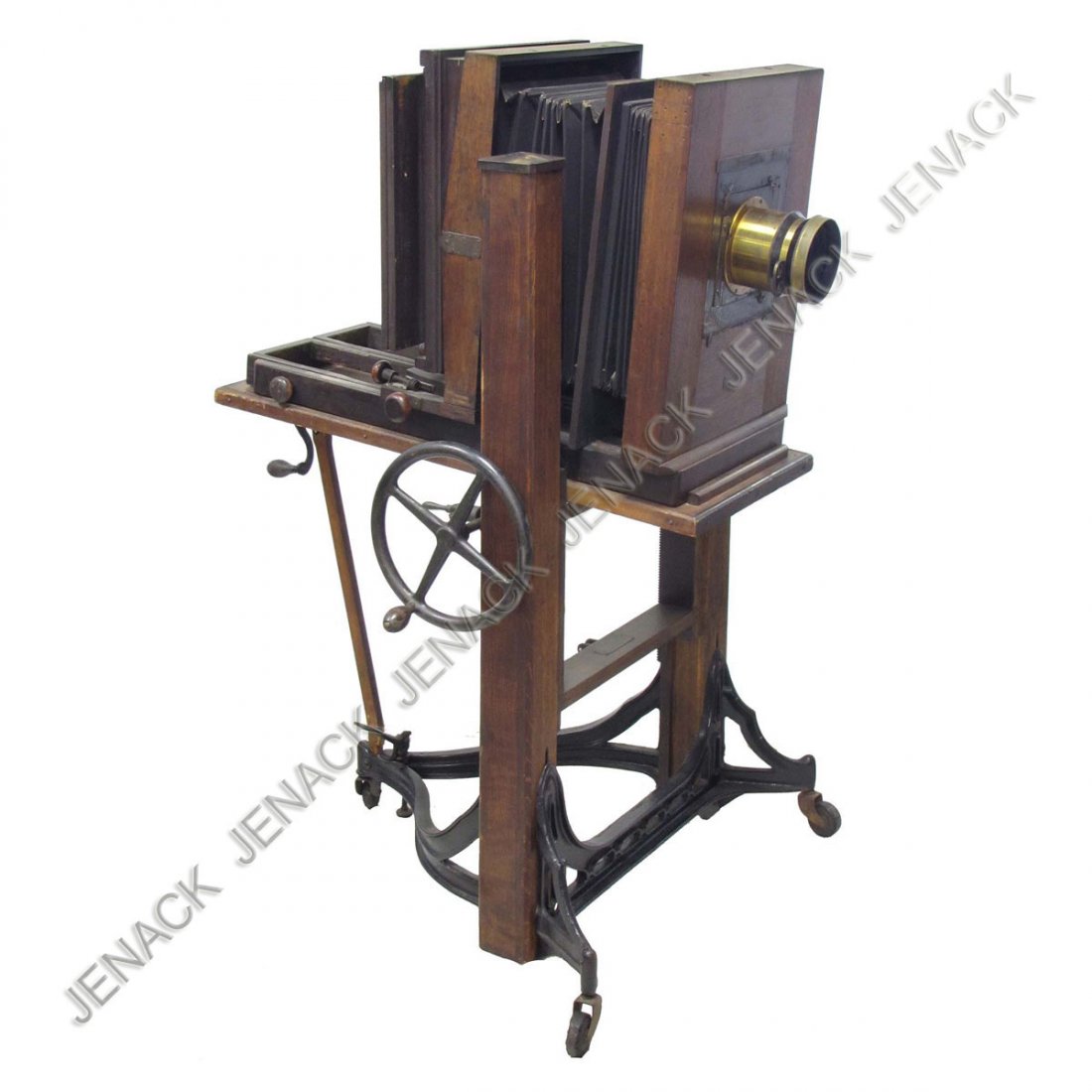 101: VINTAGE EASTMAN KODAK CENTURY STUDIO CAMERA