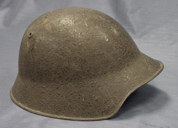 1412: NORTH KOREAN MILITARY HELMET