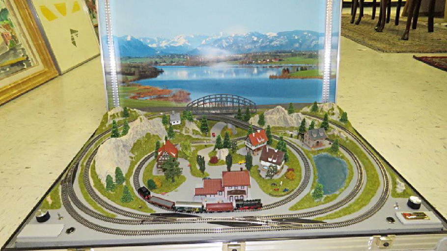 Noch N Gauge Suitcase Train Layout. 21 X 30"