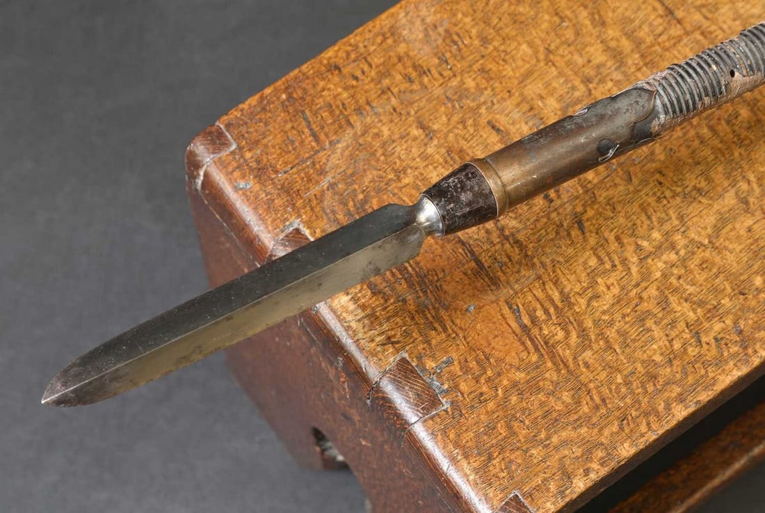 A Japanese Su Yari, Auction