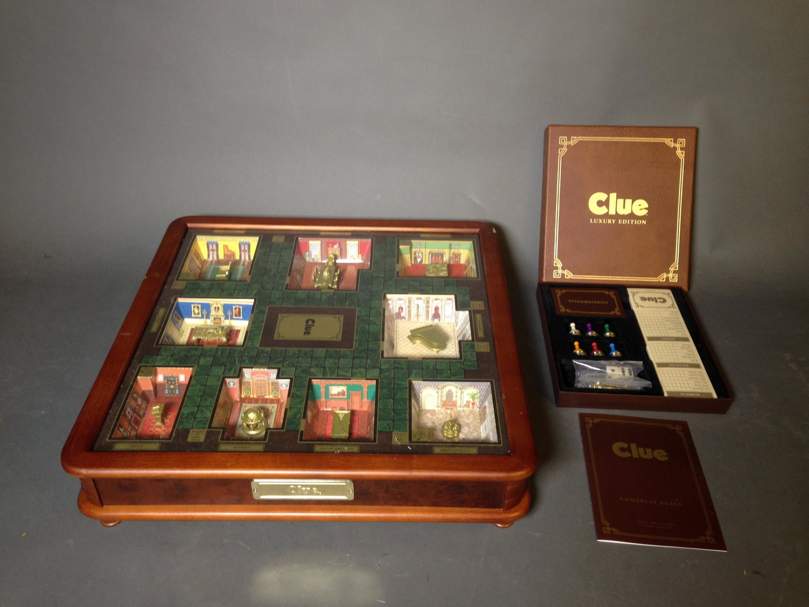 Clue Luxury Edition Board Game - Apr 15, 2020 | Quinn's Auction ...