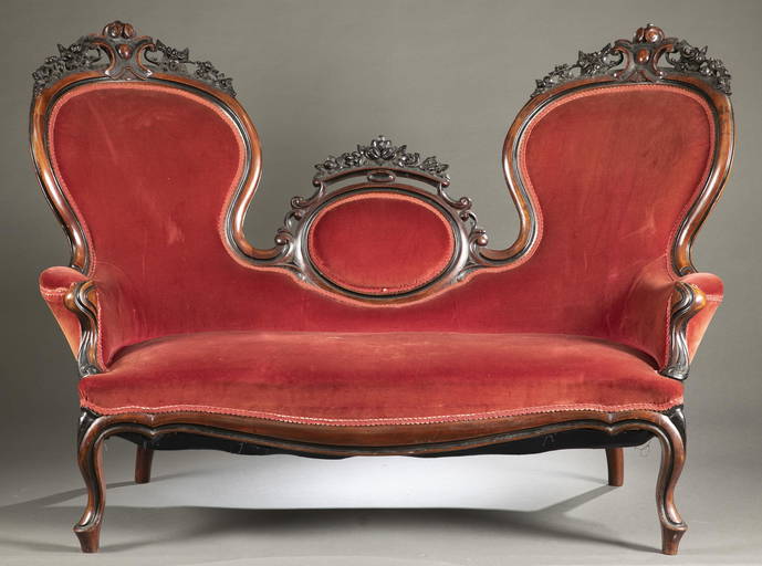 Rococo Revival settee. (#0208) on Jan 14, 2023 | Quinn's Auction ...