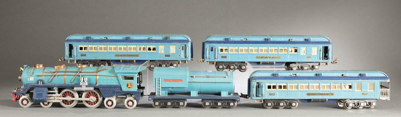 Lionel #400e Blue Comet Train Set. Auction