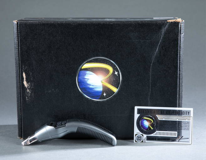 Rodsenberry Star Trek Dolphin Phaser Replica.