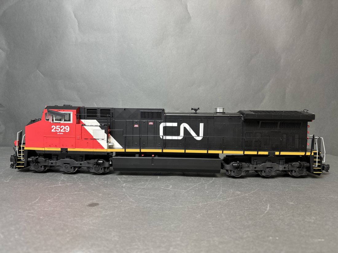 Aristo Craft G-scale Dash-9 Diesel Locomotive - Canadian National / Cn - Art 23008-a Locomotive ...