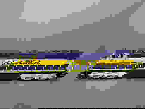 Mikes Train House O-scale Alaska (mckinley Explorer/ Spirit Of Moose ...