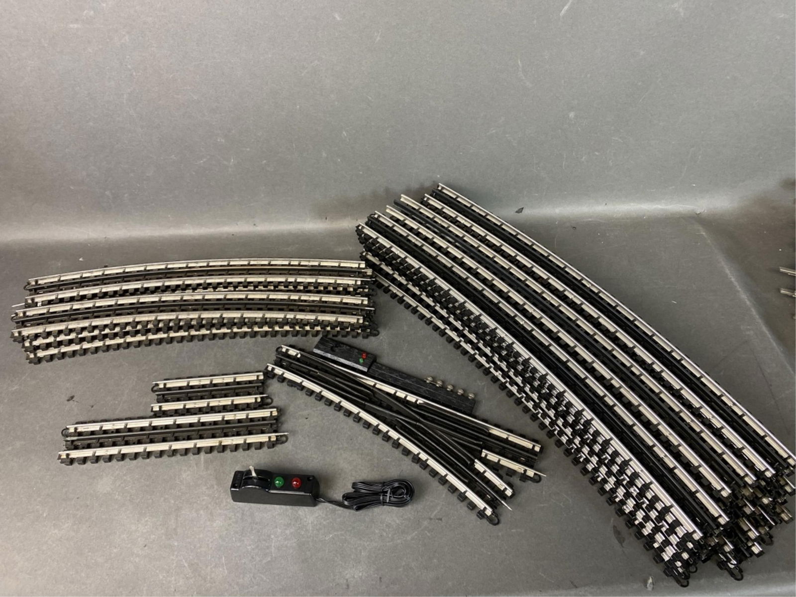 K-line Super Snap Track Assortment Auction
