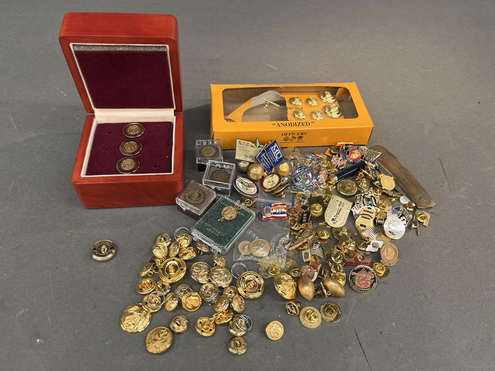 Gen. Gray Buttons And Pins Auction