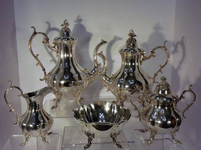 Reed And Barton "winthrop" Silverplate Five Piece Tea