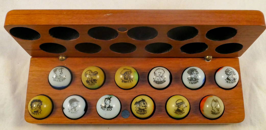 Marbles: Peltier Glass Company, Comic. Original Set Of 12 In Box.