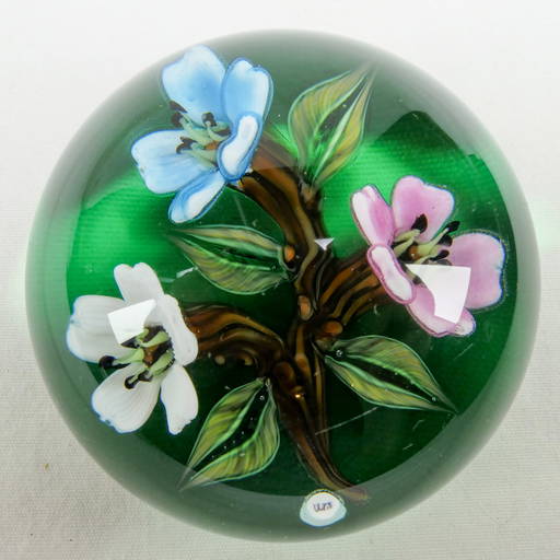 Paperweight: William Manson Sr. 2002. Master Sample Paperweight.