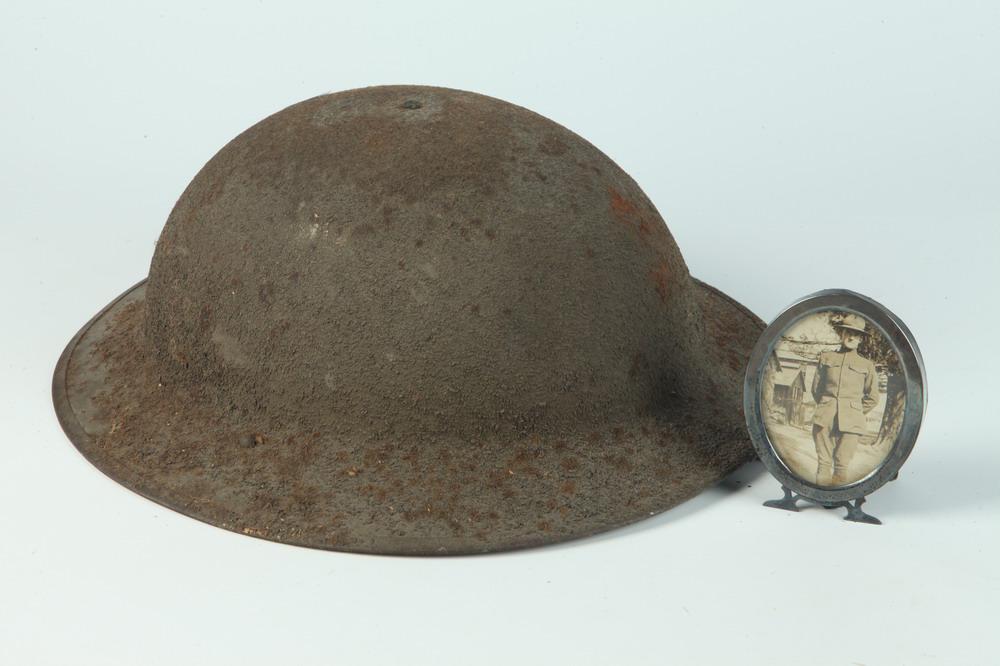 WWI DOUGHBOY HELMET WITH FRAMED PHOTOGRAPH OF AMERICAN WWI SOLDIER JOHN ...