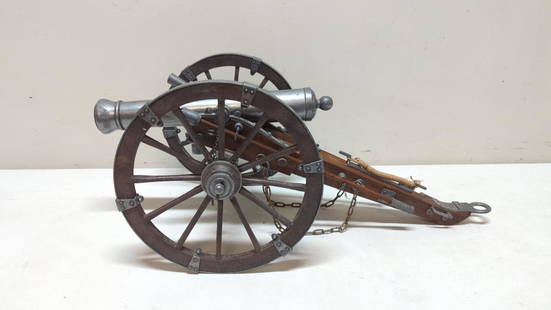 Precision Replica Of 1861 Dahlgren Artillery Cannon