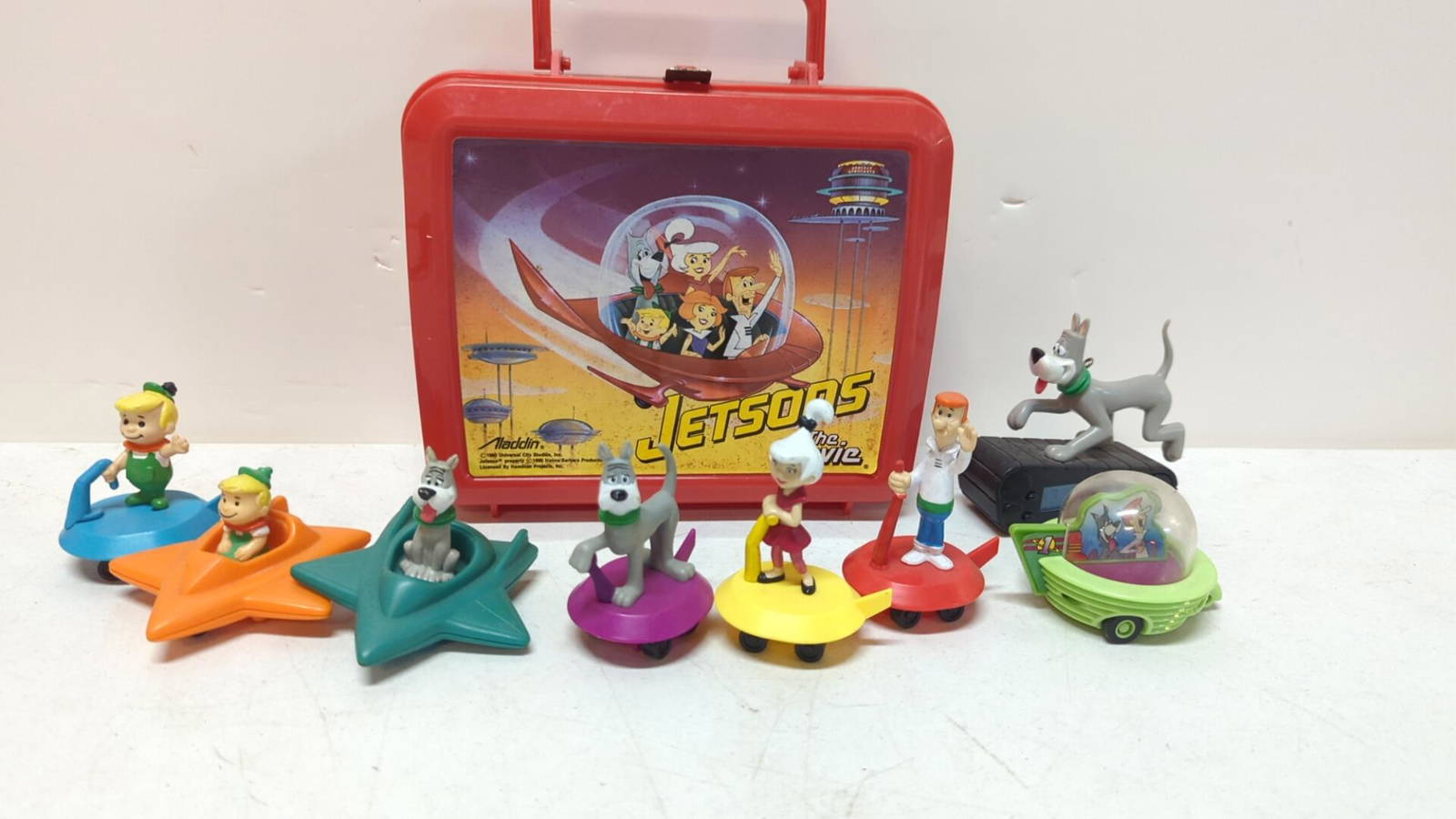 1990 Aladdin Jetson's Lunch Box & 8 Figures Auction