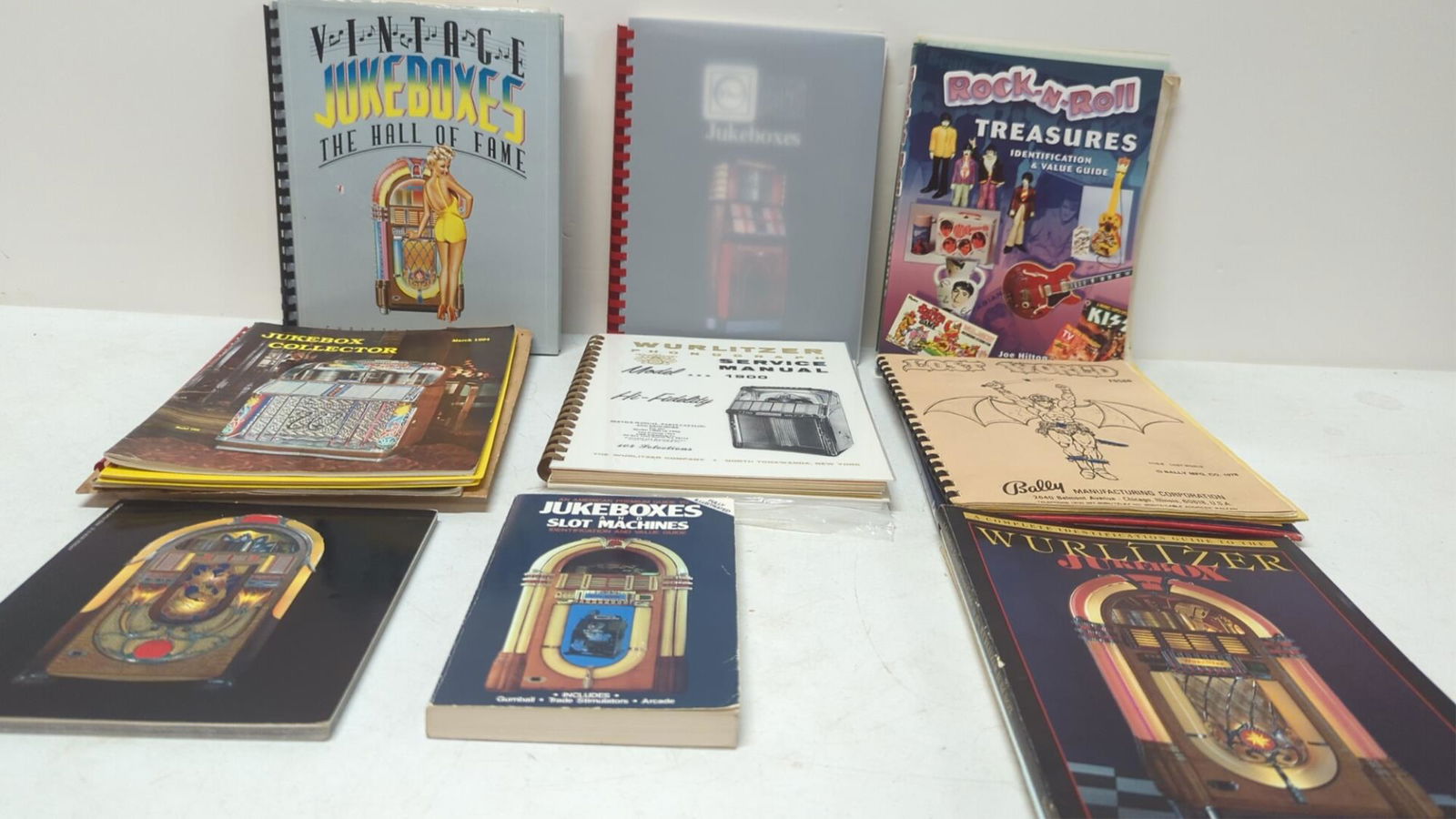 20 Vintage Jukebox Books And 2 Pinball Books Auction