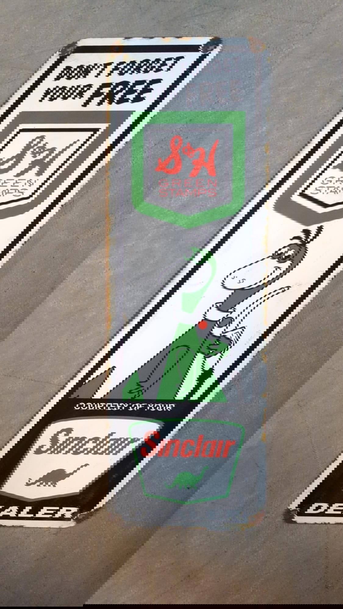 Porcelain Sinclair Dealer Sign Auction