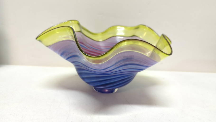 Vintage Blown Art Glass Primo Bowl