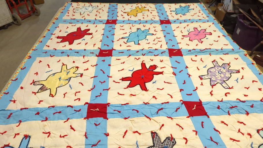 Turtle Appliqued Tack Quilt