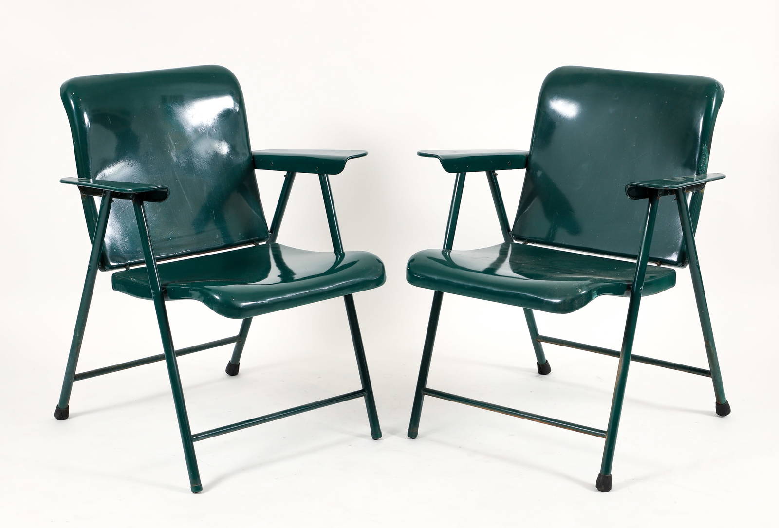 2 Russel Wright For Samson Green Metal Folding Chairs Auction