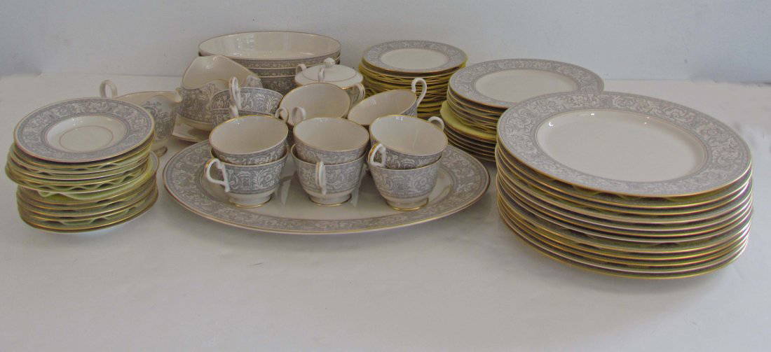 12 Place Settings Franciscan China "renaissance"