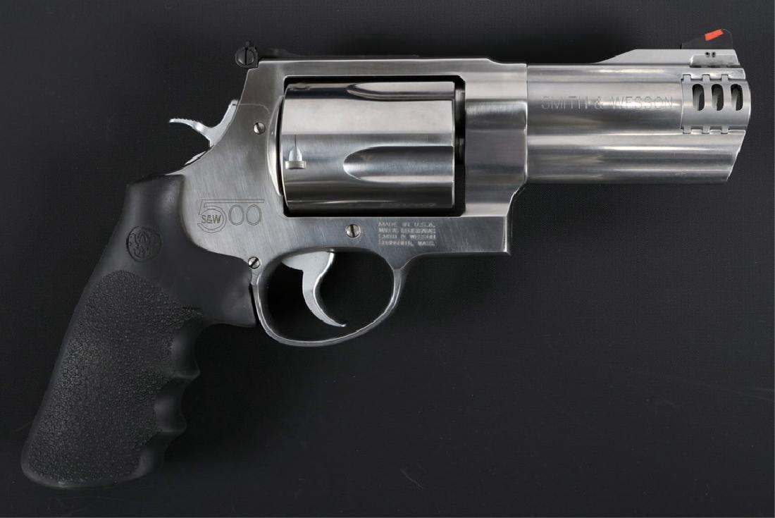 SMITH & WESSON MODEL 500 MAGNUM REVOLVER