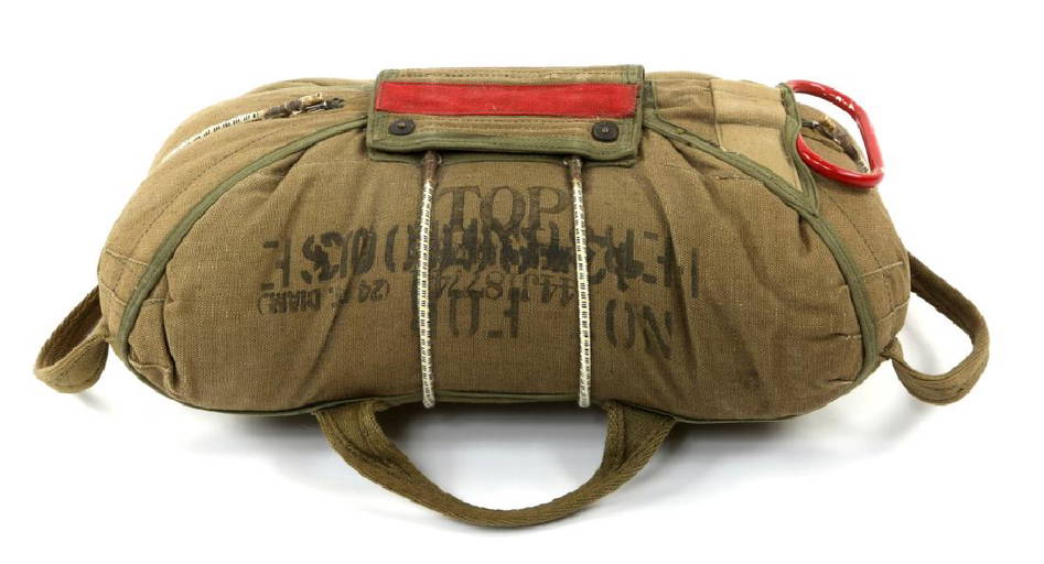 Wwii Us Paratrooper T7 Chest Pack Parachute