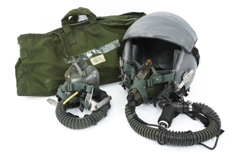 Usaf Pilot Helmet Hgu 55/p & 2 Mbu 5/p Oxygen Mask