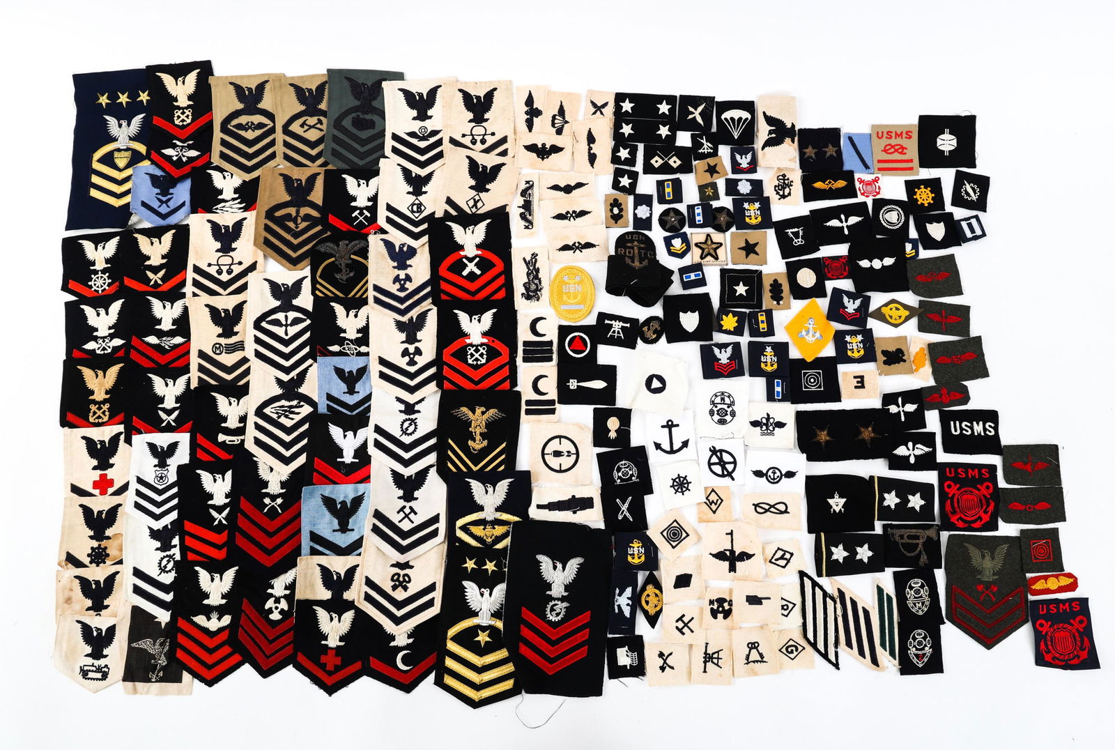 WWII - MODERN US NAVY RANK & RATE PATCH LOT (#83521) on Jan 12, 2023 ...