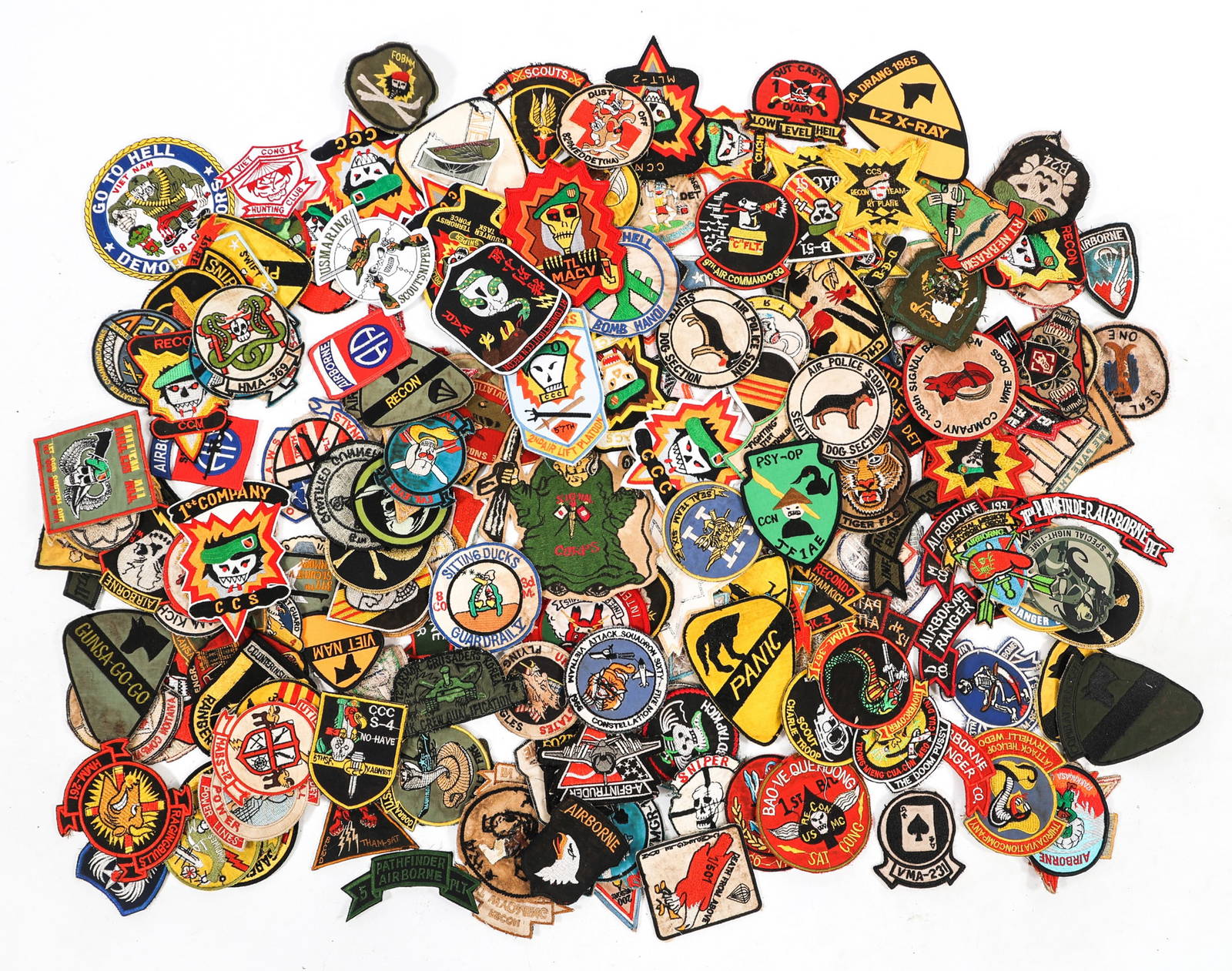 Vietnam War - Modern Conflits Us Army Patches Auction
