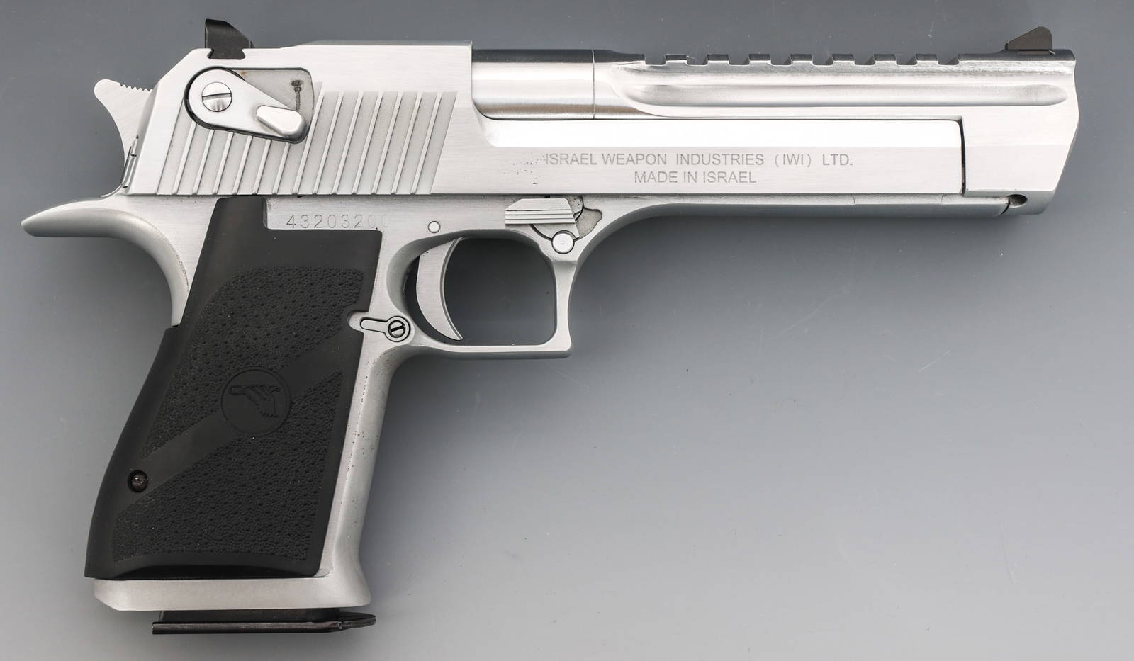 Magnum Research Desert Eagle .44 Mag Cal Pistol Auction