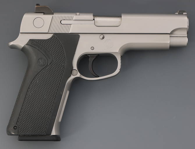 Smith & Wesson Model 4586 .45 Auto Caliber Pistol