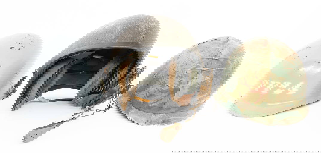 Vietnam War Us Army & Navy M1 & Cvc Helmets