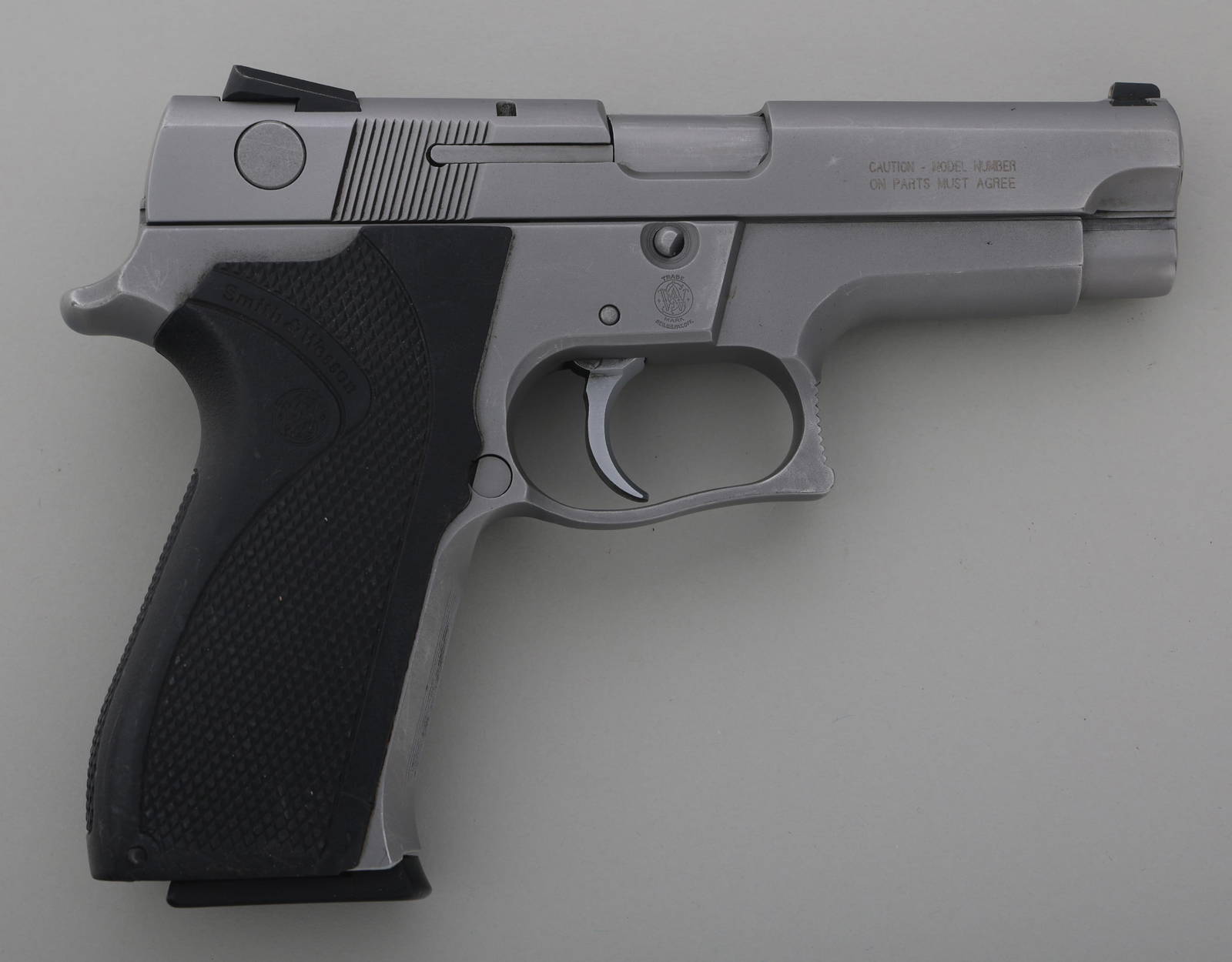 Smith & Wesson Model 5946 9mm Caliber Pistol Auction