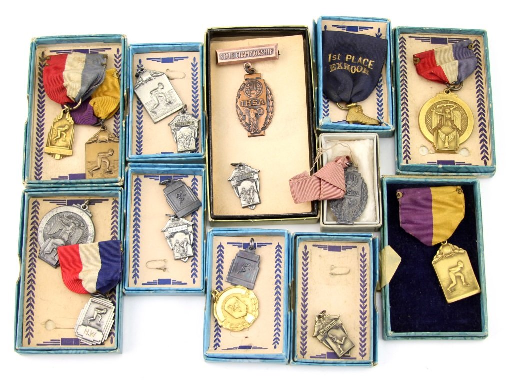 17 Vintage Illinois Running Medals I.h.s.a.