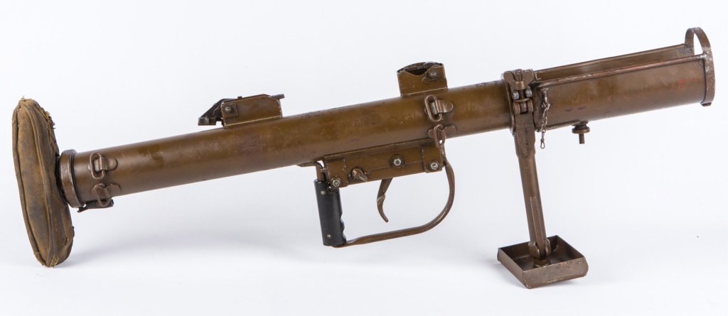 WWII BRITISH PIAT Mk I ANTI TANK GUN
