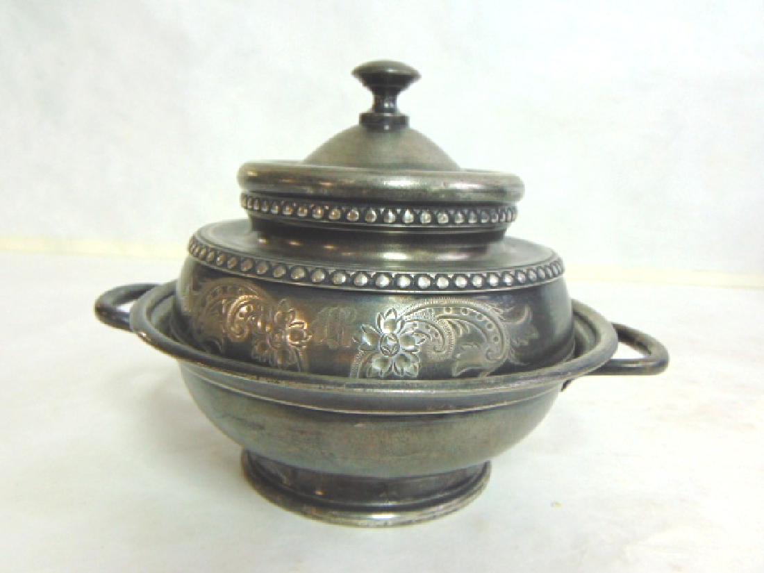 ANTIQUE VICTORIAN MERIDEN SILVER PLATE BUTTER DISH