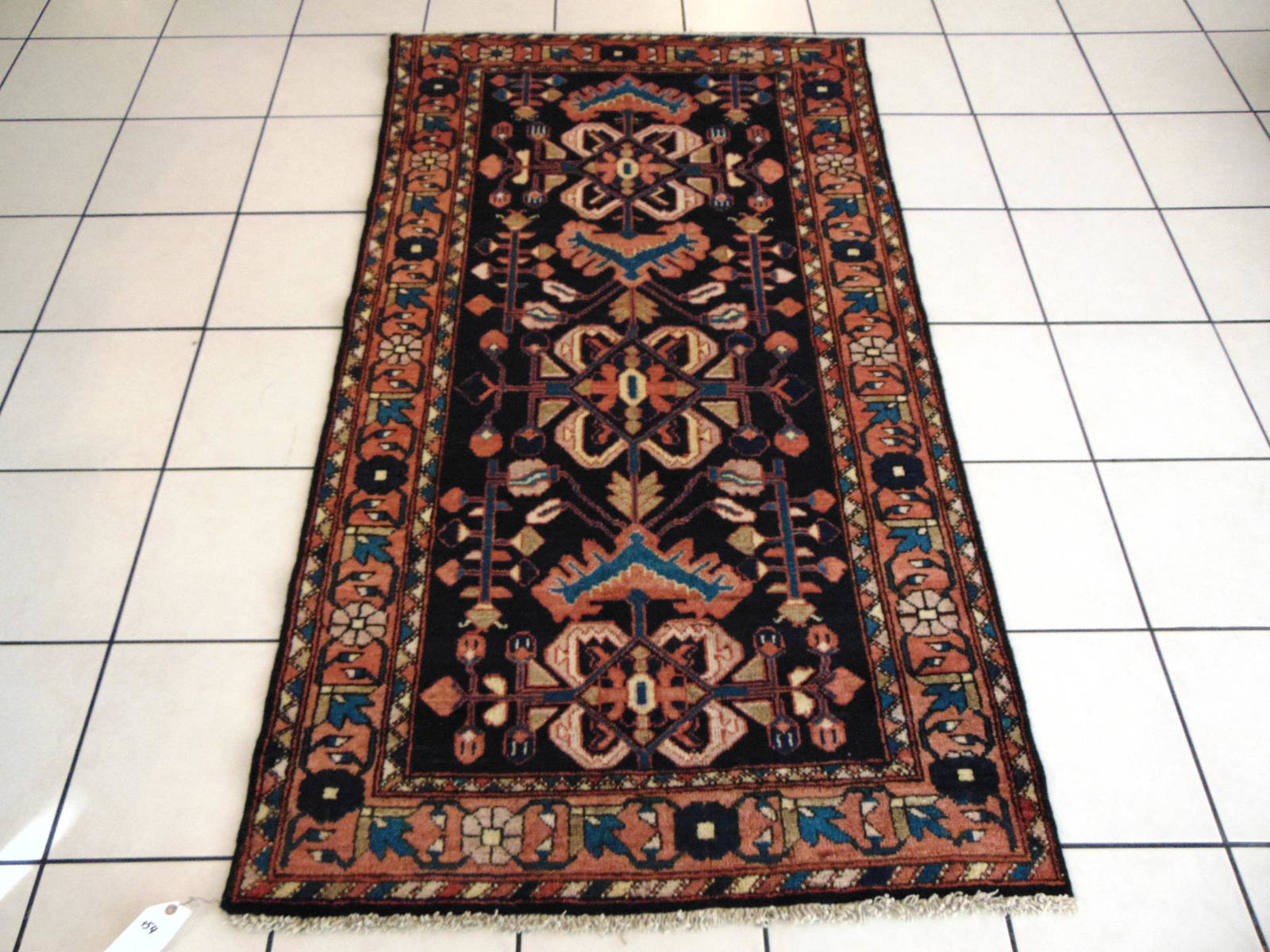 Vintage Estate Handmade Middle Eastern Rug Auction