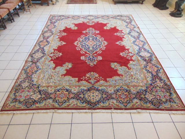 Vintage Estate Semi-antique Handmade Middle Eastern Rug Auction